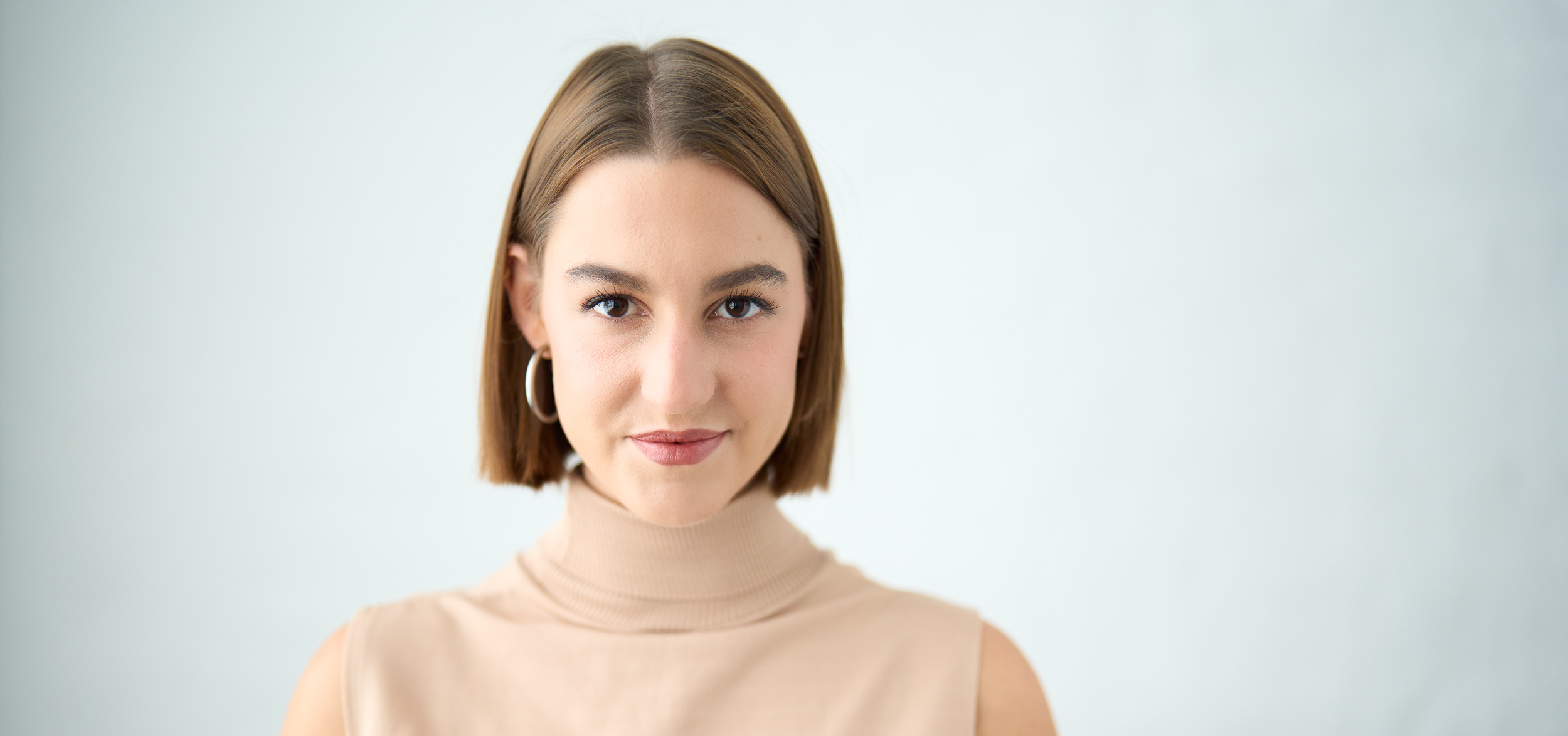 Victoria Reichelt – Barbarella Entertainment